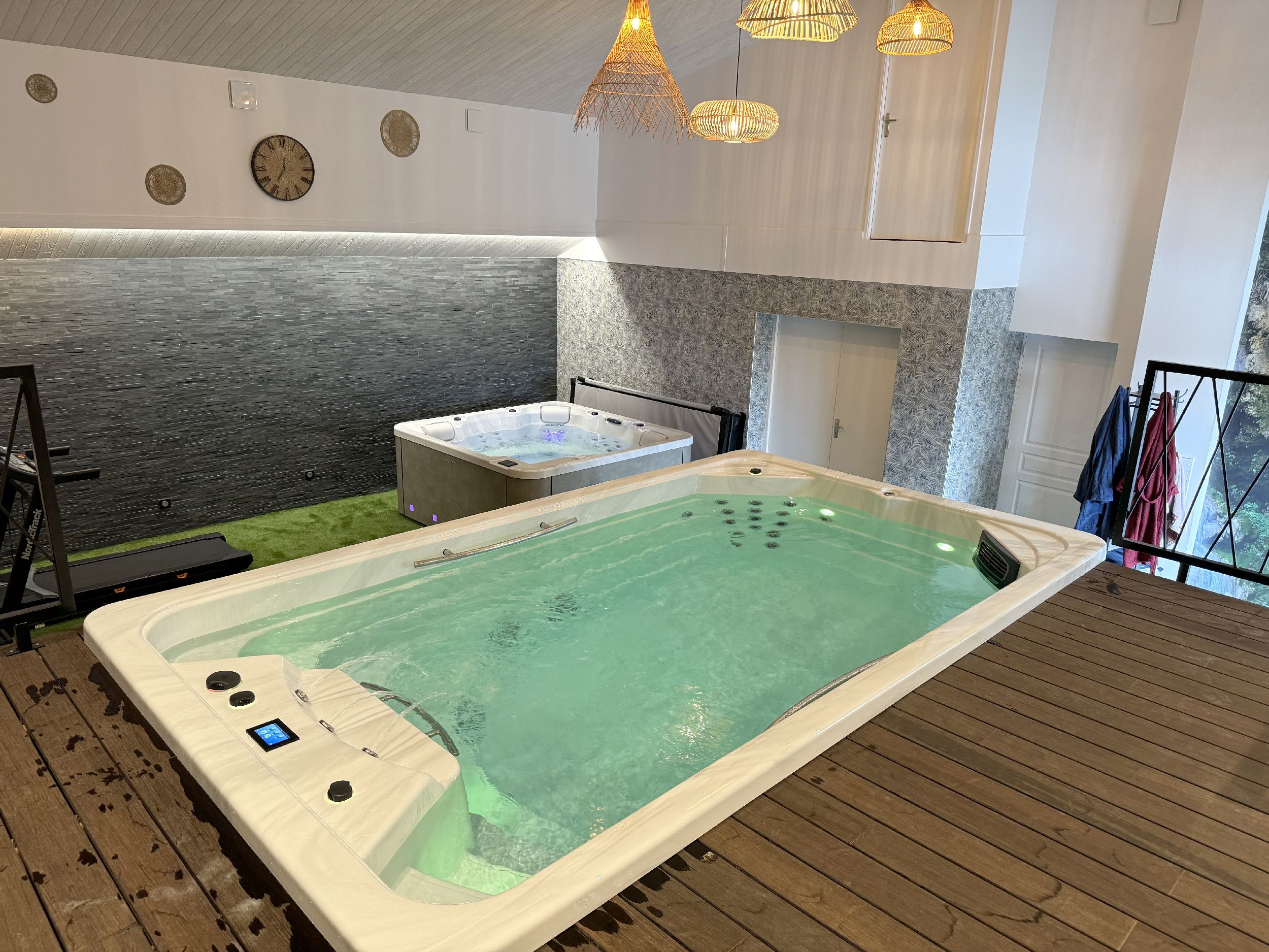 Spa jacuzzi intérieur - Gamme de spas d'intérieur